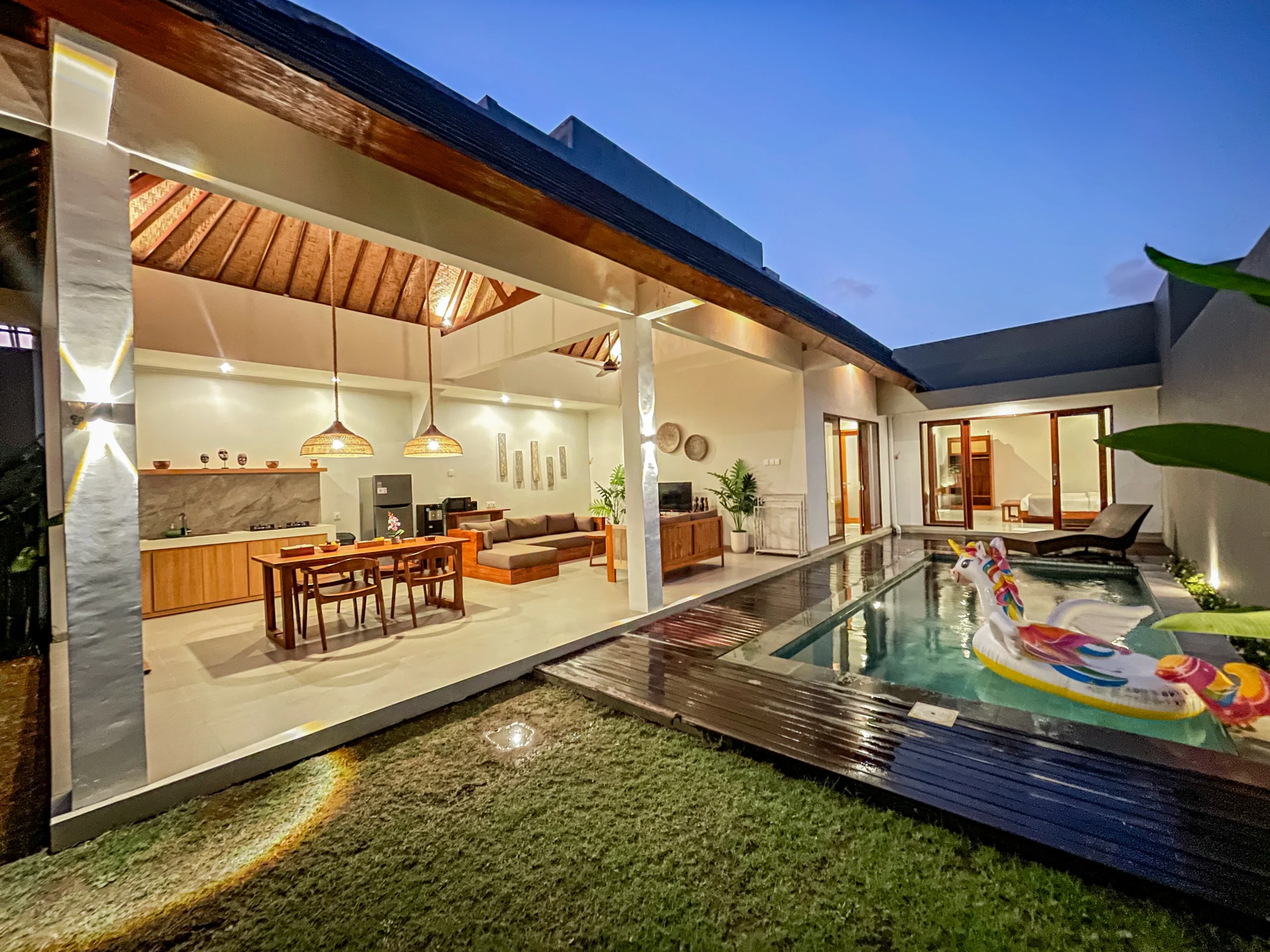 Bali Contemporary Villa 7 & 8 - Sinergi Group